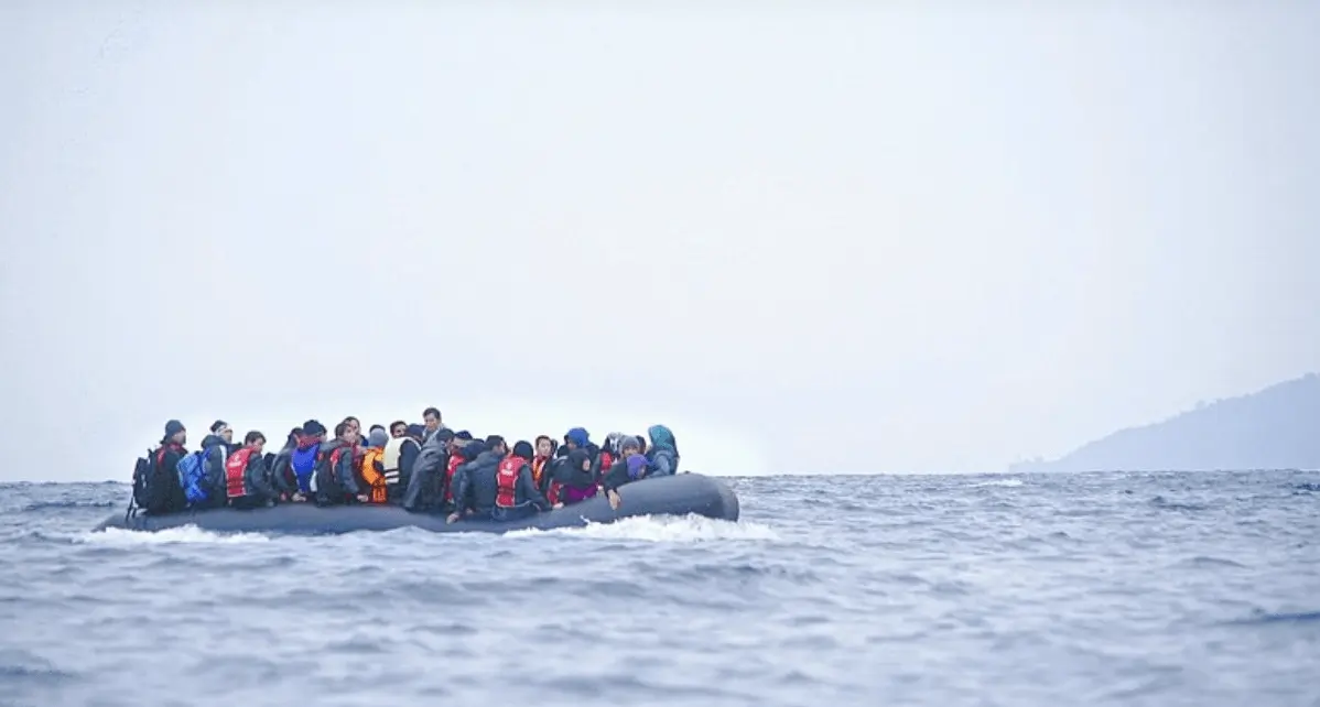 Migrant Crisis Deepens as Hundreds More Land in Dover %sep% UKNIP