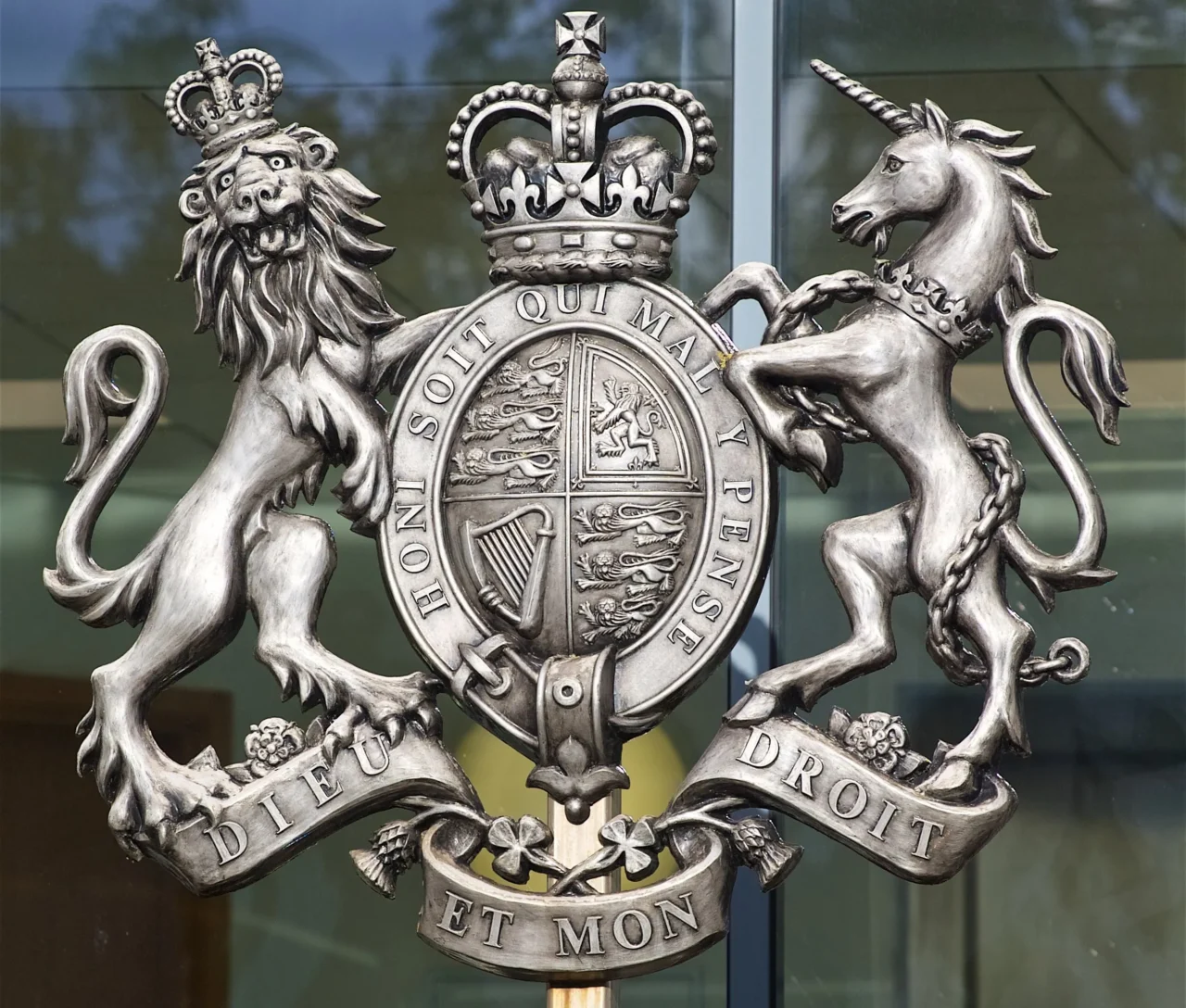 Hospital Trust Faces Court Over Child Patient Escape – UK News in Pictures