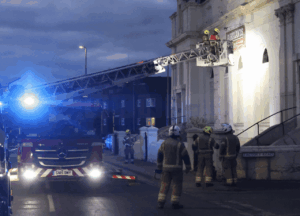Kent and London Fire crews called to Blaze at Portland Club in ...