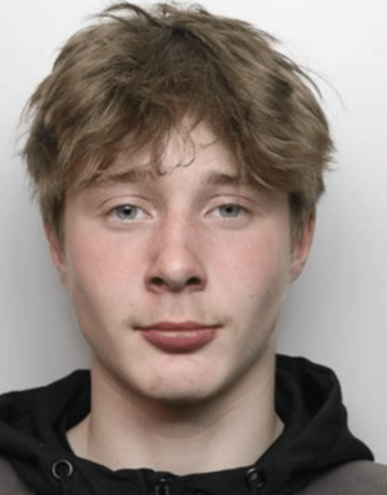 Police Appeal to Find Missing 14-Year-Old Riley from Dunstable %sep% UKNIP