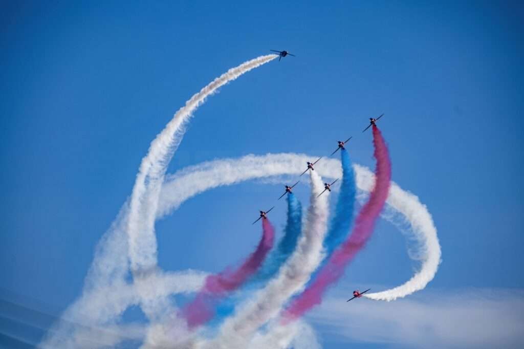 Red Arrows Confirm 2025 Display Schedule with Two London Flypasts %-% UKNIP