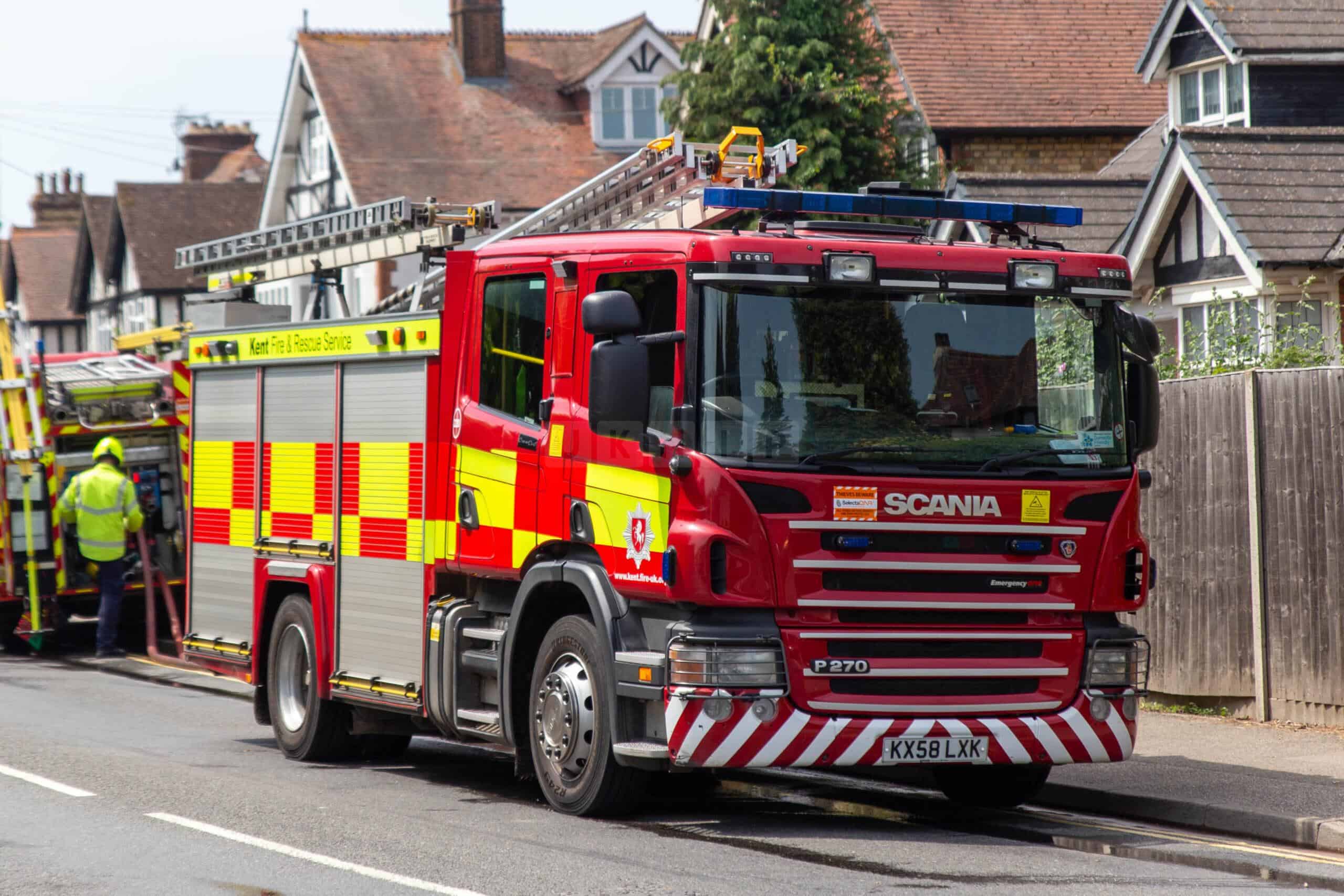 Firefighters Tackle Garage Fire in Wrotham Green, Sevenoaks - UK News ...