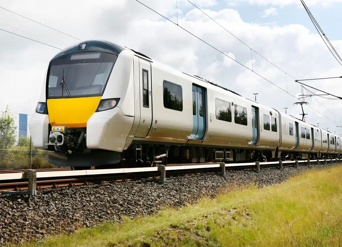 Major Disruption on Thameslink Line Today: Updates | UKNIP | UK News in ...