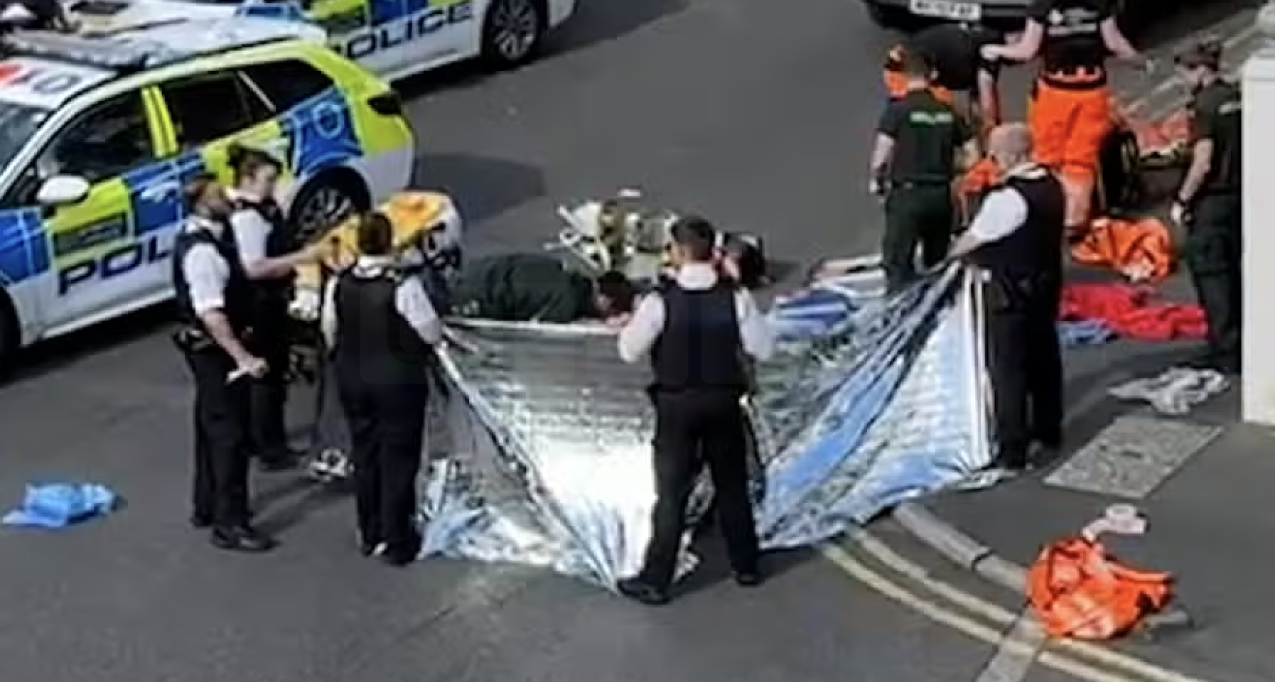 Tragic Stabbing in Hackney: 15-Year-Old Fatally Wounded After Honey ...